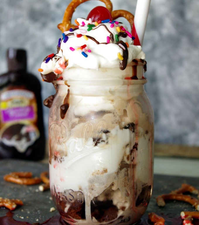 7 Fun Sundae Combinations for National Sundae Day! – baked magazine
